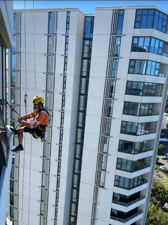 Rope Access Technician Canberra | JG Vertical