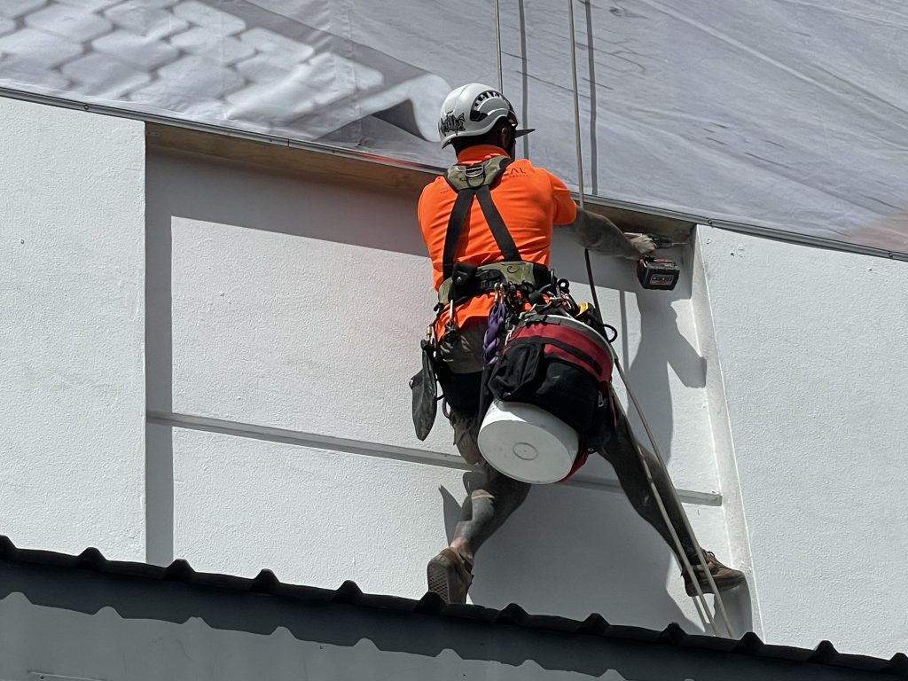 High Rise Building Painter Wollongong Service